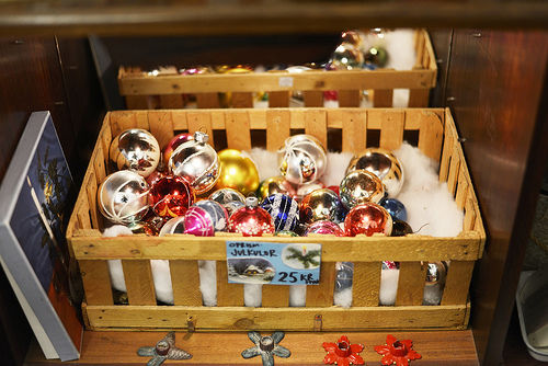 Christmas Box Full Of Baubles Pictures, Photos, and Images for Facebook ...