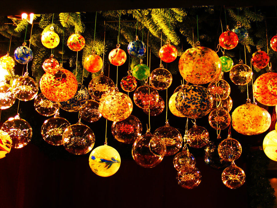 Dangling Christmas Balls Pictures, Photos, and Images for Facebook ...