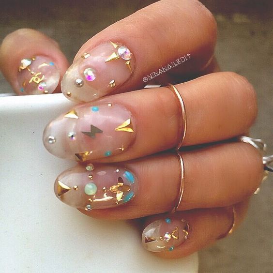 Cute Negative Space Studded Nails Pictures, Photos, and Images for ...