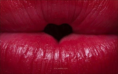 Lip Heart Pictures, Photos, and Images for Facebook, Tumblr, Pinterest ...