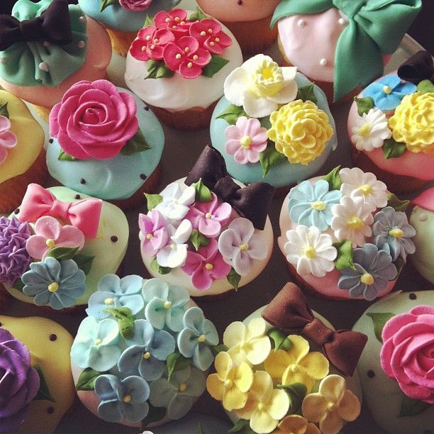 Flower Garden Cupcakes Pictures, Photos, and Images for Facebook ...
