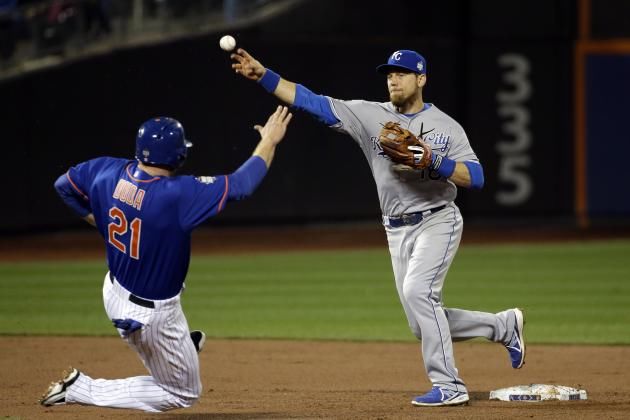 2015 World Series Play At Second Base Pictures, Photos, and Images for ...