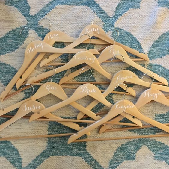 Customized Wedding Hangers Pictures, Photos, and Images for Facebook ...