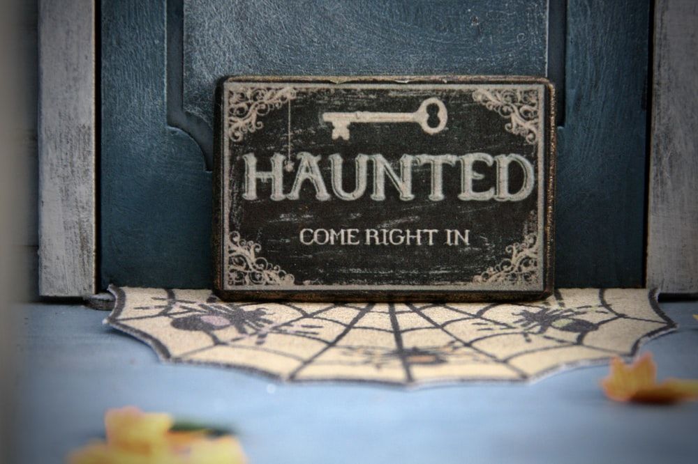 Haunted Sign Pictures, Photos, and Images for Facebook, Tumblr ...