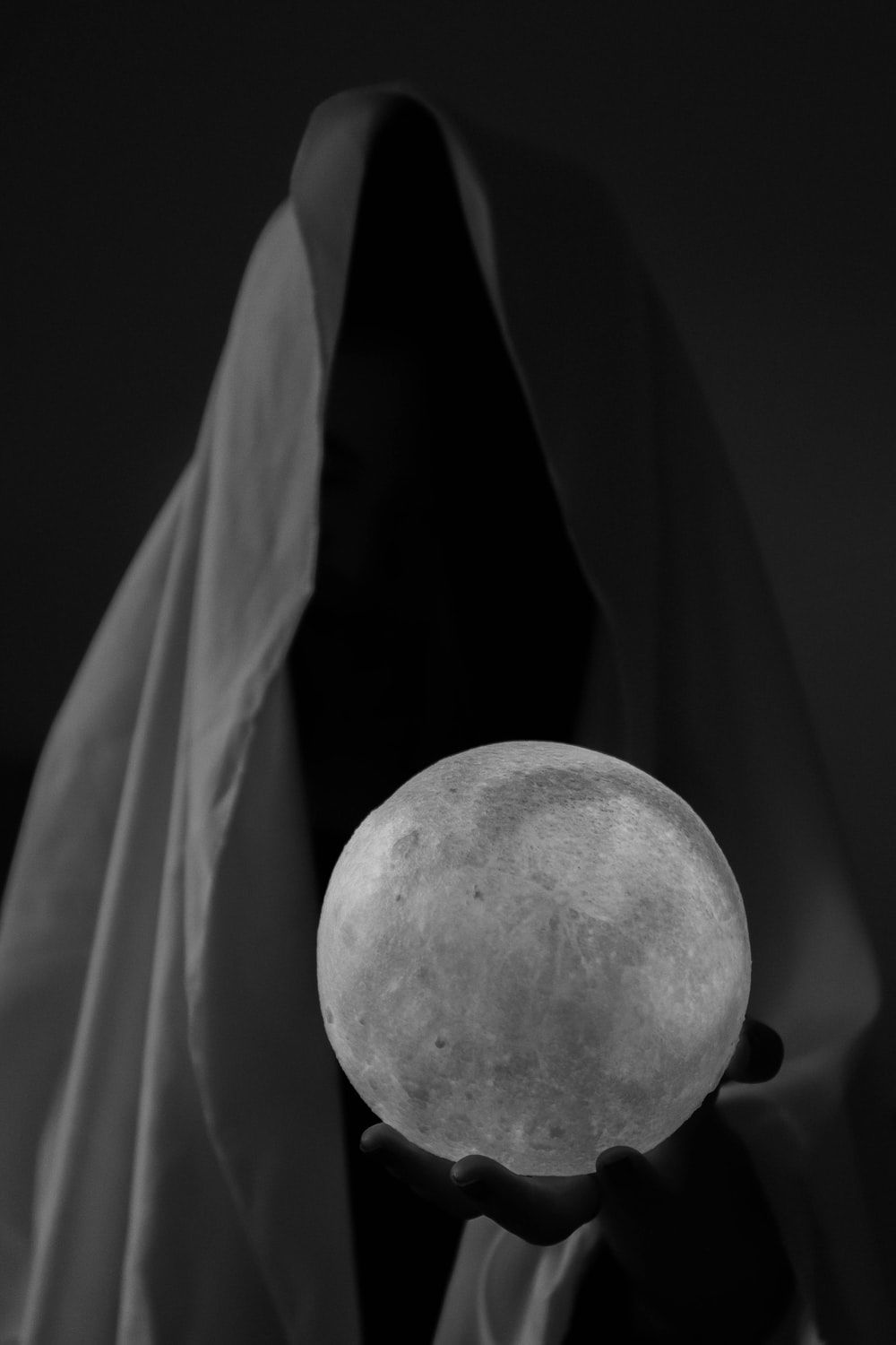 Ghost Holding Moon Pictures, Photos, and Images for Facebook, Tumblr ...
