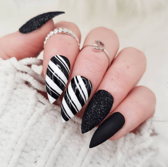 Black And White Swirl Nails Pictures, Photos, and Images for Facebook ...