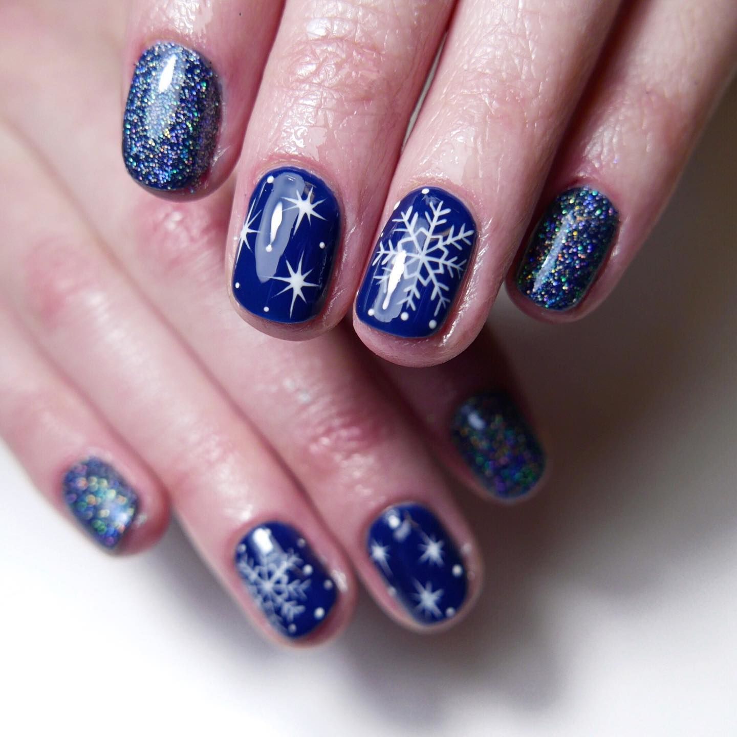Short Navy Blue Snowflake And Glitter Winter Nails Pictures, Photos ...