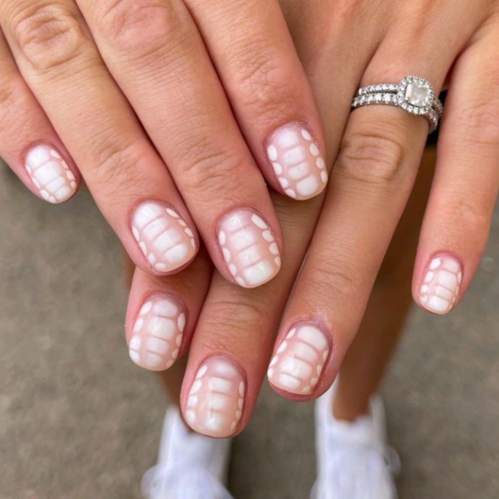 Short White Snake Nails Pictures, Photos, and Images for Facebook ...