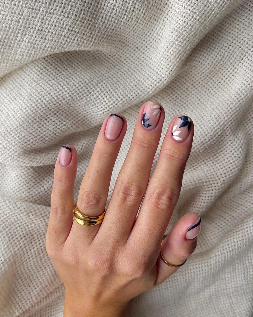 Short Monochrome Floral Nails Pictures, Photos, and Images for Facebook ...