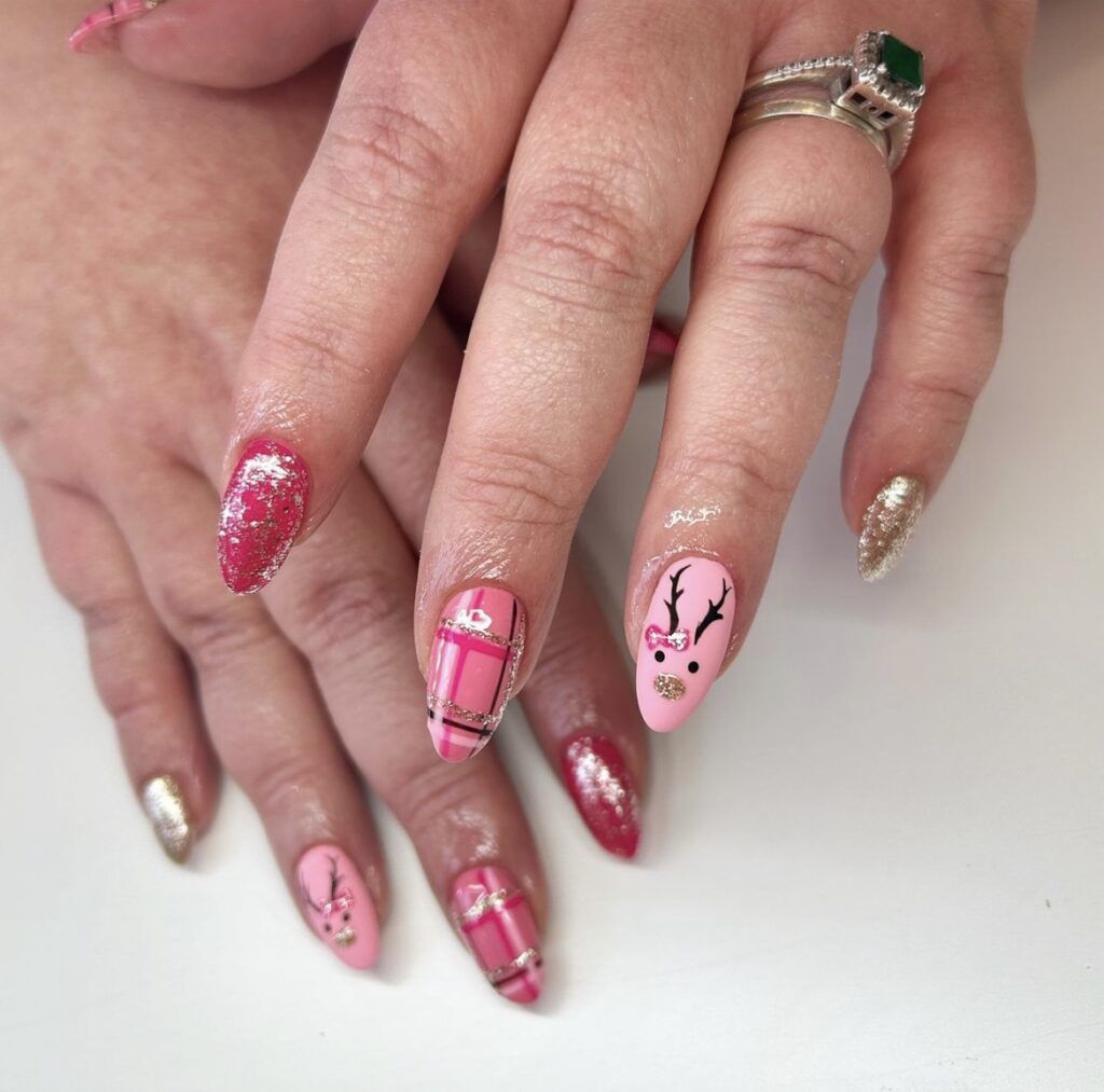 Pink Plaid Reindeer Nail Art Pictures, Photos, and Images for Facebook ...