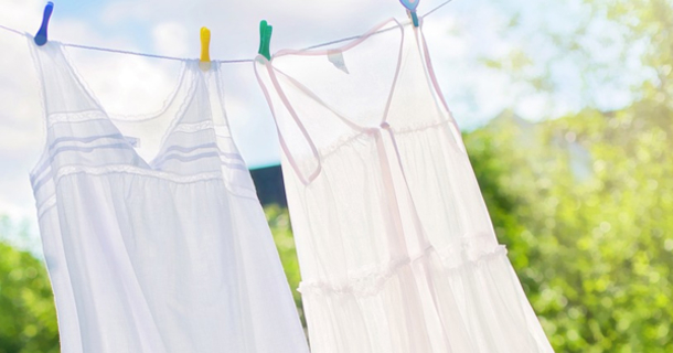 This No-Chemical Cleaning Hack Will Make Your Clothes Bright & White ...