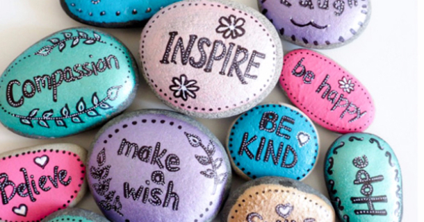 10 Unique DIY Pebbles Crafts To Try