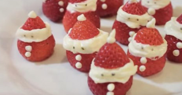 She Puts Together The Most Adorable Strawberry Santas For Just For ...