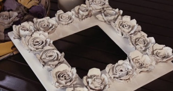 This Pretty DIY Frame Has Beautiful Roses Made From An Item You Wouldn ...