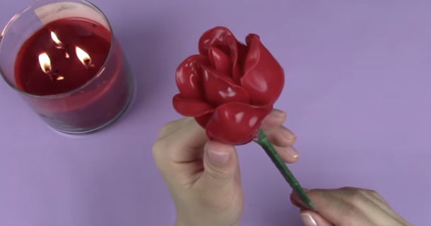 Valentine's Day Plastic Spoon Rose Bouquet Tutorial