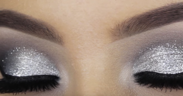 DIY Perfect Silver Glitter Eye Makeup Tutorial