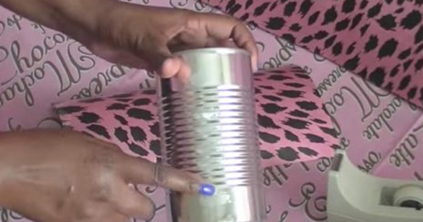 She Wraps Decorative Paper Around A Tin Can, What She Does Next Is So Cute!