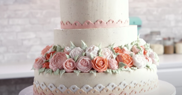 Delicious Fall Buttercream Flower Cake Recipe