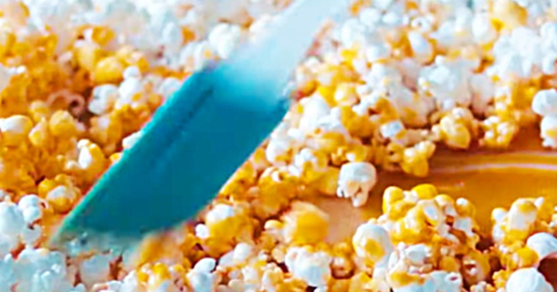 How To Make Spicy Buffalo Popcorn As A Snack!