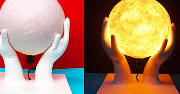 DIY Glowing Globe 'In-Hands' Lamp