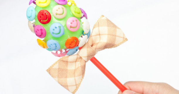 DIY Cute Smiley Easter Egg Wand