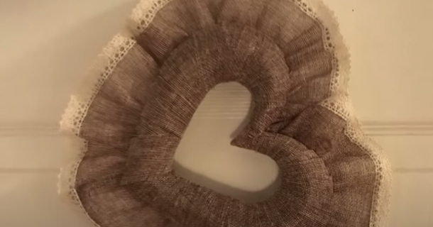 Farmhouse DIY Valentine’s Day Heart Decor Idea For The Home