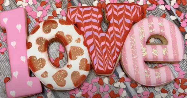 How To Make These Cute 'Love' Valentines Day Cookies