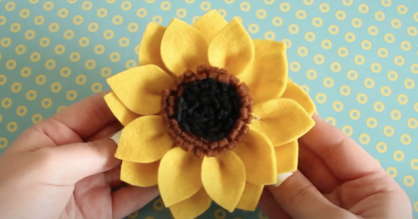 DIY Felt Sunflower Spring Tutorial