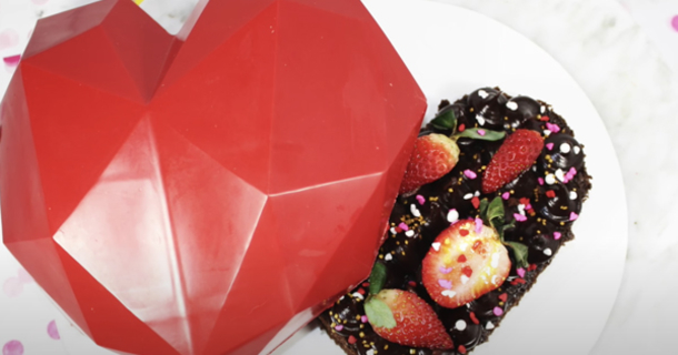 How To Make A Breakable Heart Cake