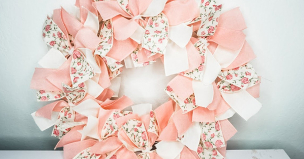 DIY: Floral Ribbon Wreath For Spring / Summer