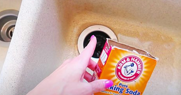 How To Unclog Drains Using Natural Ingredients