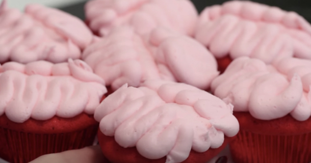 How to Make Buttercream Brain Cupcakes