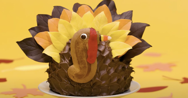 Colorful Thanksgiving Turkey Cake DIY