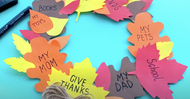 DIY Paper Wreath For Thanksgiving