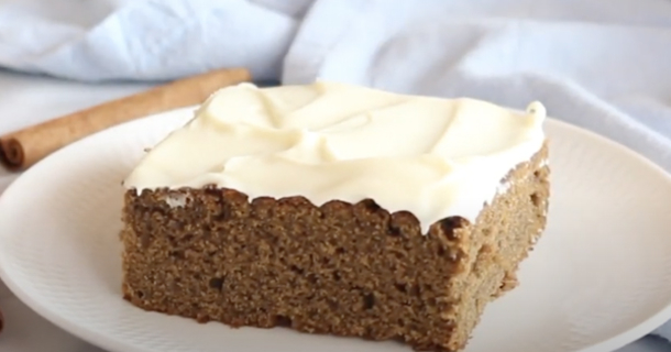 Christmas Gingerbread Spice Cake With Cream Cheese Frosting