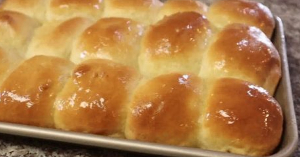 Easy DIY Old School Cafeteria Rolls Recipe
