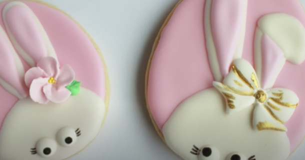 How To Decorate Adorable Easter Bunny Cookies