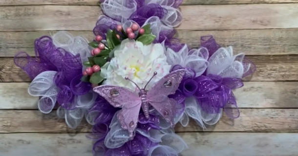 Cooling Cruffle Rack Cross Wreath Method