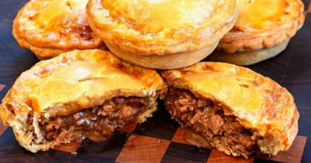 Mini Easy Steak Pies / Meat Pies Recipe