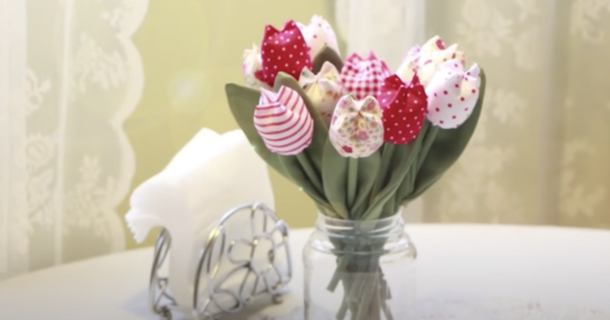 DIY: Beautiful Tulips Fabric Tutorial To Use As Decor