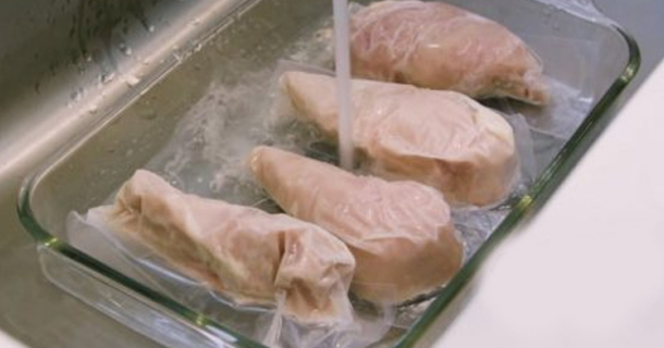 3 Perfect Methods To Help Thaw Chicken Safely