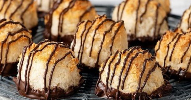 Gluten-Free Summer Chocolate Coconut Macaroons Recipe