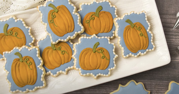 Gorgeous DIY Pumpkin Cookies For The Fall Season
