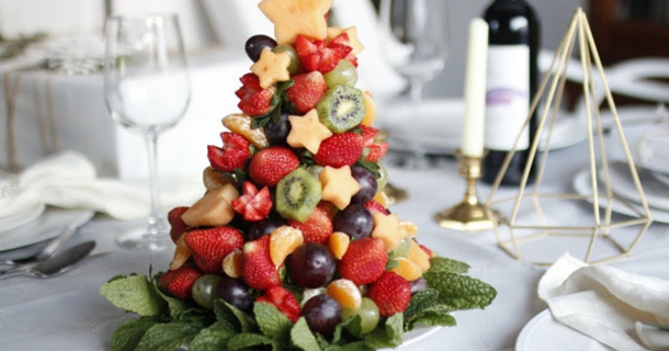 How To Make An Edible DIY Christmas Fruit Tree