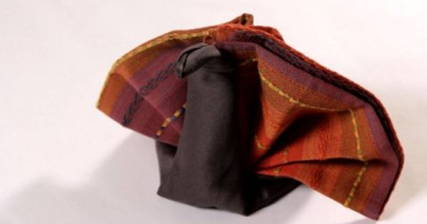 How To Turn A Simple Napkin Into A Turkey For Thanksgiving
