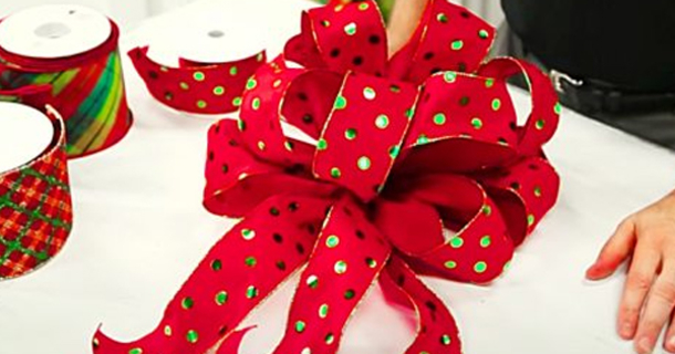 How To Create This Decorative Christmas Bow For Your Gifts
