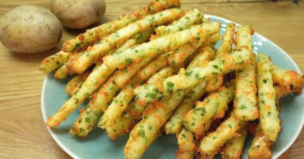 DIY Delicious And Crispy Potato Sticks Recipe
