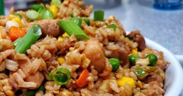 Simple Chicken Fried Rice Recipe For Lunch Or Dinner