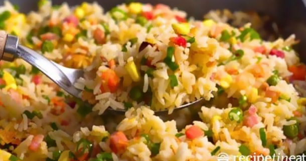 Transform Your Rice Game with This Effortless Baked Fried Rice Recipe!