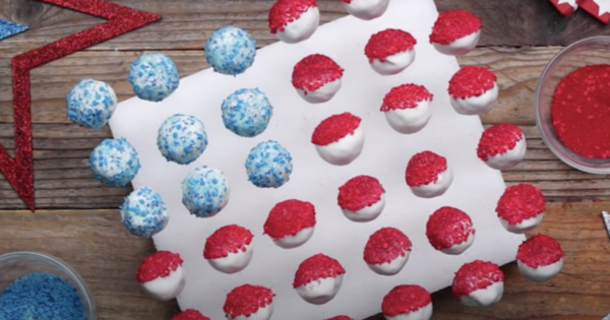 Stunning American Flag Cake Pops To Make Your July 4th Shine Bright!